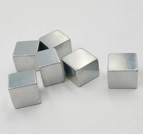 China Custom Rare Earth NdFeb Magnets Permanent Super Strong N52 Neodymium Magnets for sale
