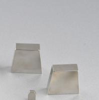 China Square Sintered NdFeB Magnets Countersunk Neodymium Magnets for sale
