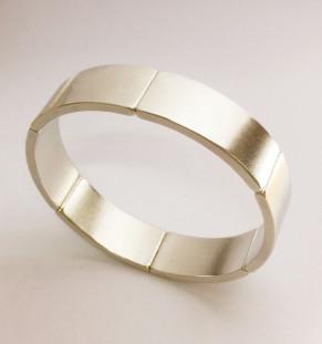 China Powerful Arc Ndfeb Magnets N30-N54 Motor Neodymium Magnet for sale