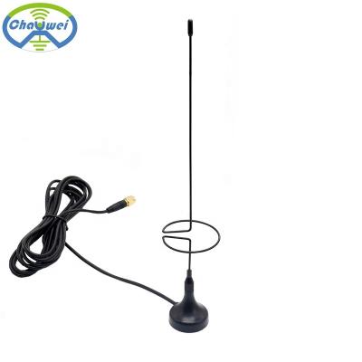 China 5dBi Mobile Phone 3G 4G 5G Antenna Vertical Magnetic Based 700MHz for sale