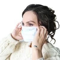 China White Color Disposable Face Mask Weight 2.9 - 3,2g Anti Foaming / Particulate for sale