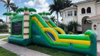 China Unisex Castle Trampoline with Splash Pool The Ultimate Kids Party Fun and Comfort for sale