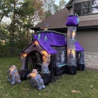 China Customized Size Personalised Inflatable Haunted House Bounce Castle for Kids and Adults for sale