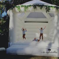 China 14 Years up Age Range Customized Colorful Bouncy Castle for Outdoor Wedding and Party for sale