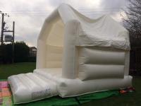 China 14 Years up Age Range Customized Colorful Bouncy Castle for Outdoor Wedding and Party for sale