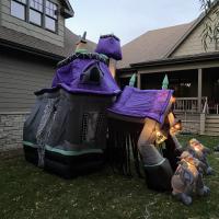 China PORTABLE Halloween Theme Inflatable Haunted Bounce House for Adults' Entertainment for sale