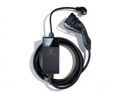 China IP67 Waterproof Portable EV Charger with 3.7kW Output and Wide Temperature Range for Outdoor Use for sale
