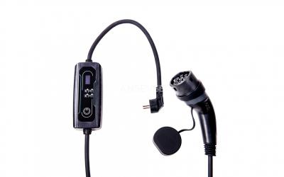 China Type 2 Schuko 16A EV Fast Charger 110V - 240V AC 3.6KW Touchable for sale