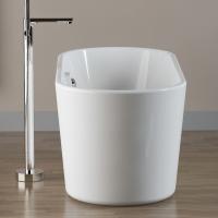 China Acrylic Freestanding Oval Soaking Tub 1500mm Adult Body Bathtub White for sale