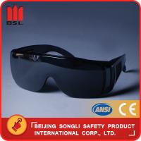 China SLO-HF111C Safety Spectacles with Polycarbonate Lenses - CE/ANSI Certified Industrial Goggles in 240pcs Carton for sale