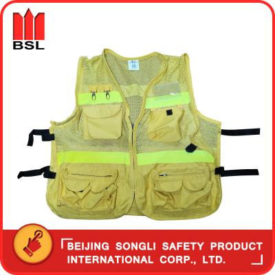 China SLJ-TSM12 Reflecting Safety Vest - 100g Mesh Material, Multiple Pockets, A/B Grade Reflective Tape for sale