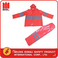 China SLF-9108 Industrial Rain Suit Set with 0.30mm Rubber & 5cm Reflective Tape - Red Two-Piece Rainwear for sale