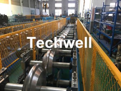 China Metal Valley Flashing Roll Forming Machine With 45# High Grade Steel Roller Material And 0-15m/min Forming Speed for sale