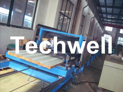 China Galvanized Color Steel 30 - 150mm PU Sandwich Panel Forming Machine for sale