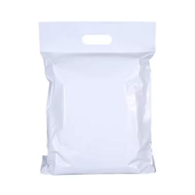 China All Seasons Eco-Friendly Recycled Material Clothing Bag with ODM Closure for sale