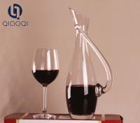 China Excellent Quality 2018 New Arrival tall glass decanter hotel and bar using for sale