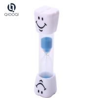 China Hot selling 2mins smile face tooth timer hourglass for kids for sale