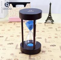 China Creative round wooden hourglass sand timer 15 minutes with blue sand for sale
