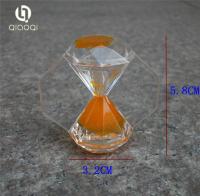 China Transparent diamond shape Liquid Oil hourglass souvenir for sale