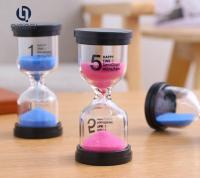 China 10/15/30 minute round glass hourglass creative gift child brushing timer for sale