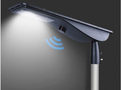 China 40W Outdoor LED Solar Street Lights Integrated Die Casting Al IP65 IK08 120LPW for sale