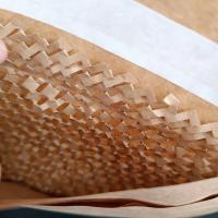 China Brown Buffer Paper 80+80+80 GSM Crush Resistant Honeycomb Paper Mailer for sale