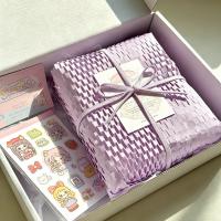 China Purple Honeycomb Paper for Gift Wrapping – Expandable Decorative Wrap for Elegant & Luxury Gifts for sale