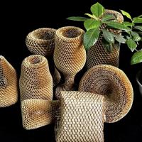 China Natural Kraft Honeycomb Sleeve for Irregular Glass – Expandable Protector for Vases & Sculptures for sale