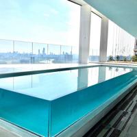China Heat Resistant Cast Acrylic Sheets 1.2g/cm³ for Swimming Pools & Aquariums - 93% Light Transmittance, -45℃ to 115℃ Temperature Range for sale