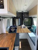 China High Strength RV Window Acrylic Sheet 92% Light Transmittance UV Resistant 1250x1850mm for sale