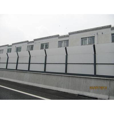 China Clear Cast Acrylic Sheet 93% Light Transmittance Highway Sound Barrier Fence for sale