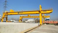 China Outdoor Industrial Gantry Crane Marble Loading Double Girder Rail Mounted for sale