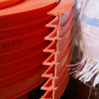 China Enclosed Crane Busbar System Sliding Line No Seam Slip Contact Easy Installation for sale
