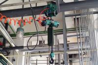 China Pneumatic Explosion Proof Chain Hoist Double Chain With Bumper Block for sale