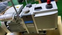 China Oil-Sealed AC Vacuum Pump GVD0.7 With Integral Oil Seals For Leak Prevention for sale