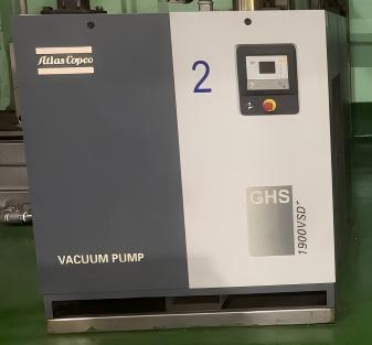 China Industrial Grade AC Vacuum Pump GHS 1900 VSD+ with 40 L Oil Volume and DN150 Inlet for sale