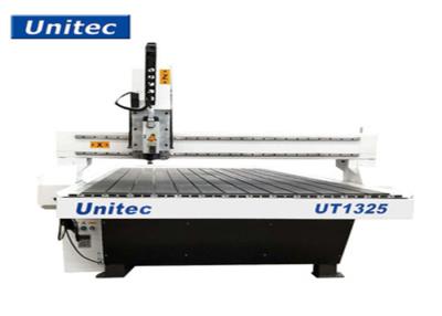 China 1400X2500mm 4*8FT 12000mm/min Sign Making CNC Router for sale
