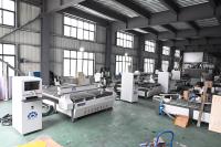 China Vacuum Table Sign Making CNC Router With ATC Oscillating Cutter 9KW Italy HSD Spindle for sale