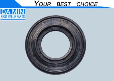 China NPR NQR Rear Hub Outer Oil Seal In Black Color Round Shape 8943363170 for sale