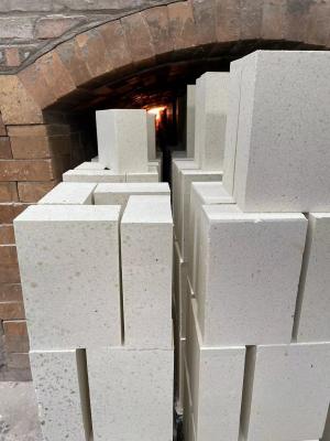 China Slica Insulation Brick For Glass Melting Furnace for sale
