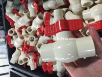 China Low Temperature Small CPVC Water Shutoff Pipe Ball Valve for Agricultural Application for sale