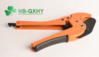 China Aluminum Handle Deluxe Grey Pipe Cutter for 0-64mm PVC and PPR Pipes Manufacturing for sale