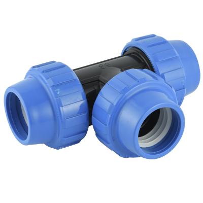 China Light Color PP Compression Fitting for Irrigation PP Clamp Saddle in 16mm-110mm 1/2