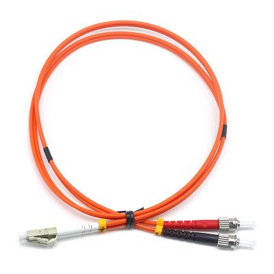 China OM1 Fiber Optic Patch Cord FTTH CE Certificated APC Single Mode for sale