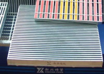 China GT Type Steel Grating Covers for Side & Crossing Ditches - 30mm/50mm Bar Spacing, Hot-Dip Galvanized for sale