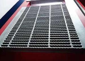 China GU Type Steel Grating Ditch Covers for Concrete Ditches - T-6/T-14 Load Rated Side Drainage Solutions for sale