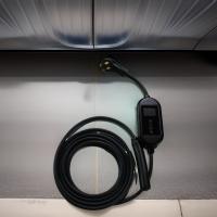 China 16A Fast AC Car Charger for Tesla 3.5kW to 11kW EV Charging Station Purpose Replace/Repair Security Overvoltage Protection for sale