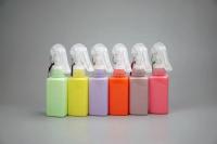 China Screen Printing 100ml PET Square Shape Trigger Sprayer Bottle with Portable Mental Hook for sale