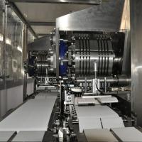 China Automatic Folding Wet Wipes Machinery Customized Single Sheet Wipes Making Machine for sale