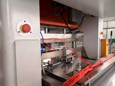 China LK-T80 Aluminum Foil Container Machine High Strength Disposable 450ml Low Temperature Resistance for sale